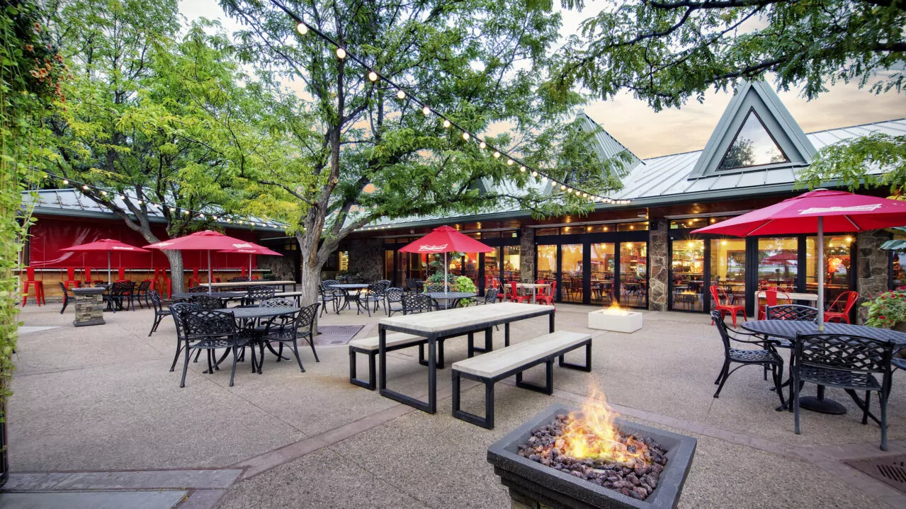 Anheuser-Busch Biergarten | Saunders Construction