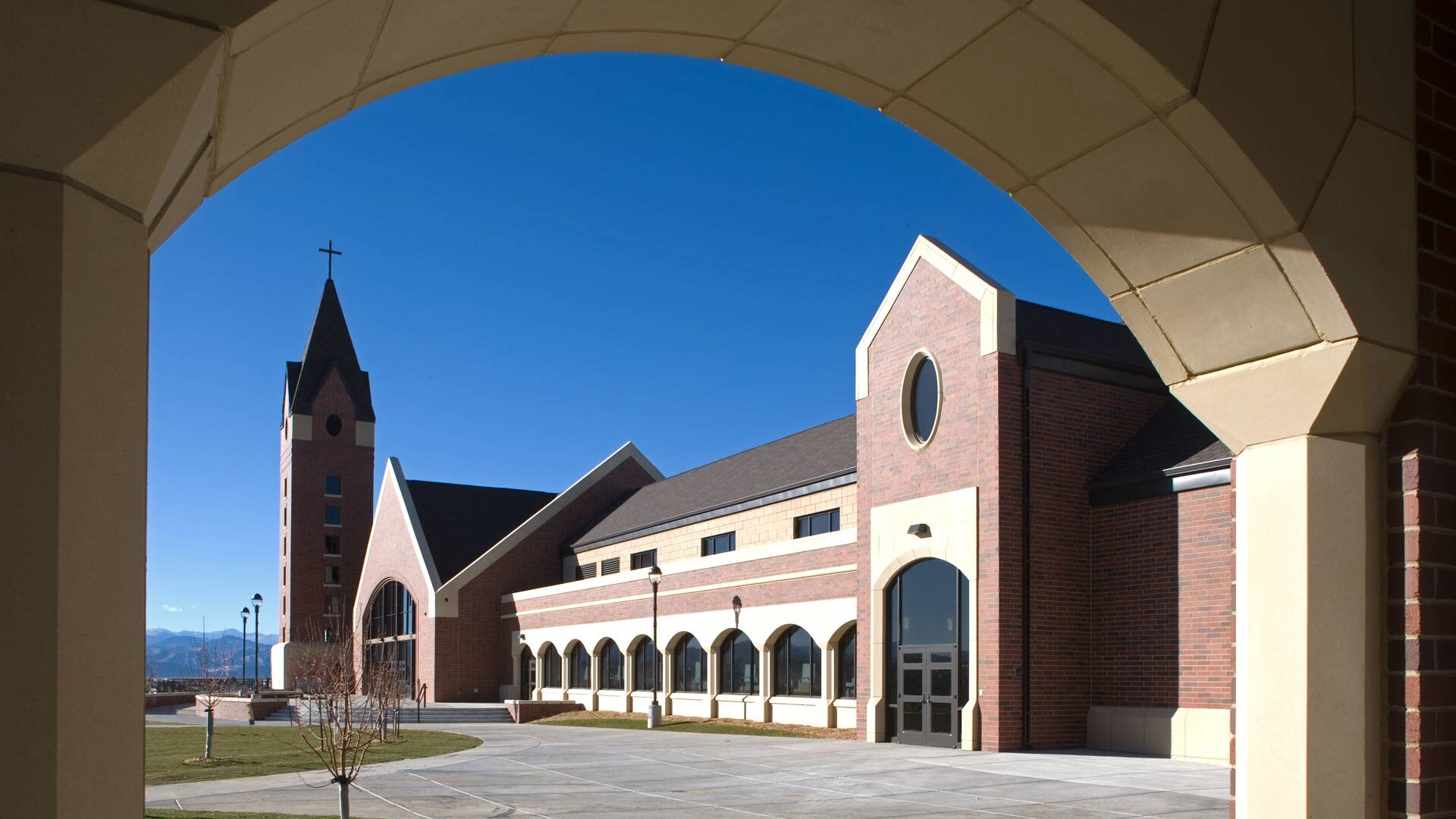 Valor Christian School | Saunders