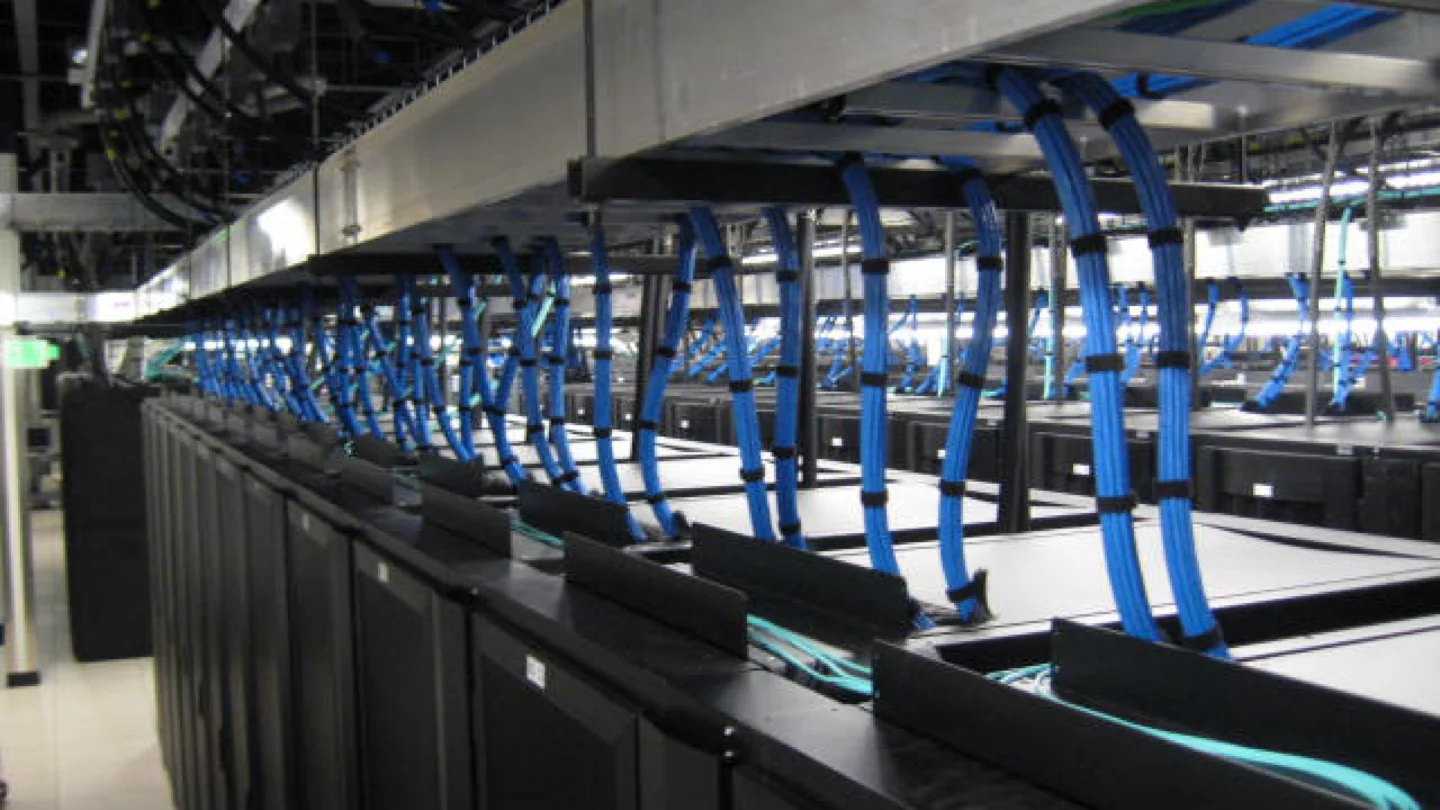 Enterprise Data Center | Saunders