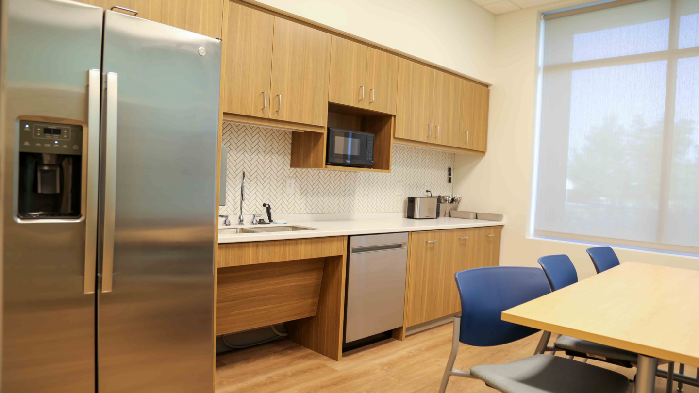 Eating Recovery Center Pathlight and Neuro Suite | Saunders